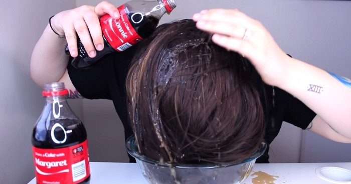 A Beauty Vlogger Washed Her Hair With Coca-Cola. The Results Are ...