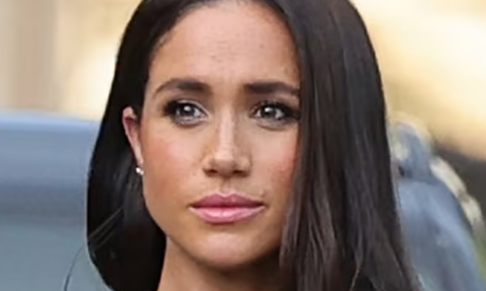 With Or Without Make-Up, These Fabulous Stars Look Absolutely Stunning