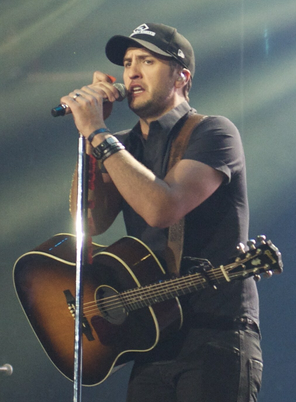 Luke Bryan Asks His Fans To Pray For Him