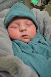 Doctors Remove Life Support As Family Says Farewell To Newborn. Seconds ...