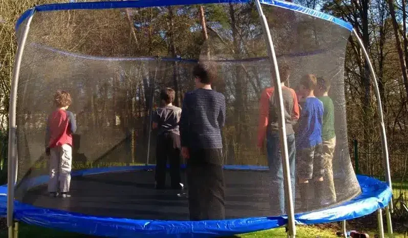 Boys On Trampoline Suddenly Freeze, Then Mother Hears Unmistakable Sound Boys On Trampoline Suddenly Freeze, Then Mother Hears Unmistakable Sound