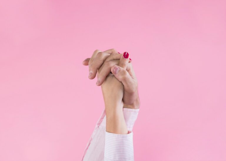 The Meaning Of The Intriguing Gesture Of Scratching The Palm Of Another ...