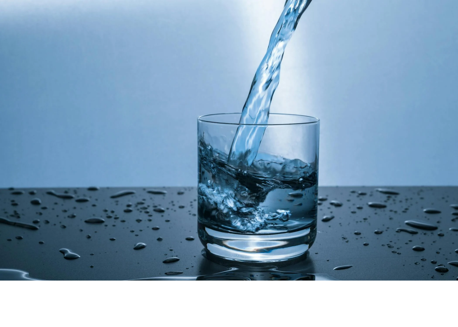 Does Drinking Water First Thing In The Morning Offer Some Benefits? Let ...