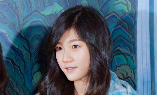 Netflix Star Dies Aged 24, Fans In Disbelief