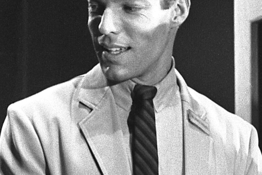 Emmy-Nominated Actor And 1960s Heartthrob Has Died At The Age Of 90