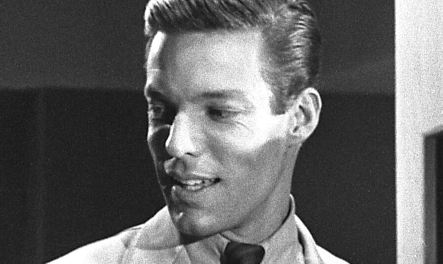 Emmy-Nominated Actor And 1960s Heartthrob Has Died At The Age Of 90