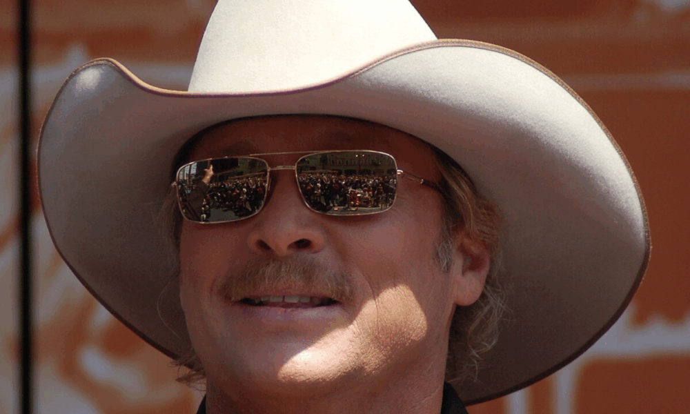 Alan Jackson’s Wild Concert "Command" Sparks Chaos As Fans Rush The Stage