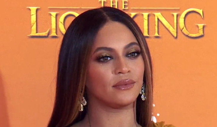 Beyoncé’s Country Music Win At Amas 2025 Sparks Heated