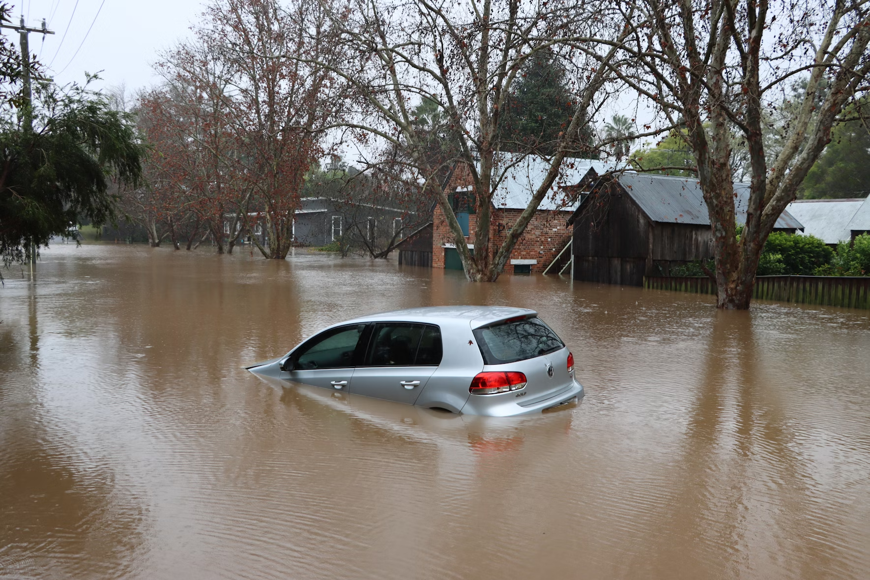 Quick-Thinking Couple Honk Their Way To Heroism During Texas Flood