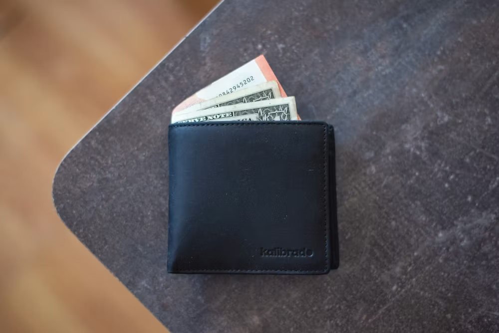I Returned A Lost Wallet From A Mechanic’s Shop — The Next Morning, A ...