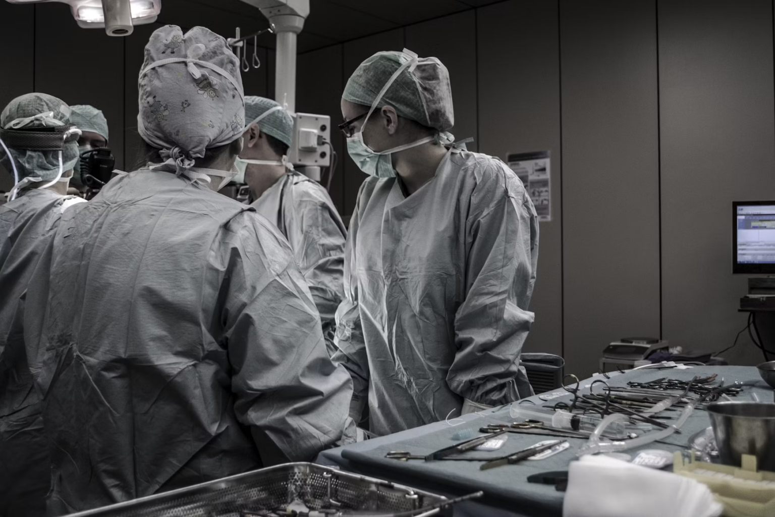 She Said “It’s Nothing” And Walked Away—Then I Woke Up In The ICU